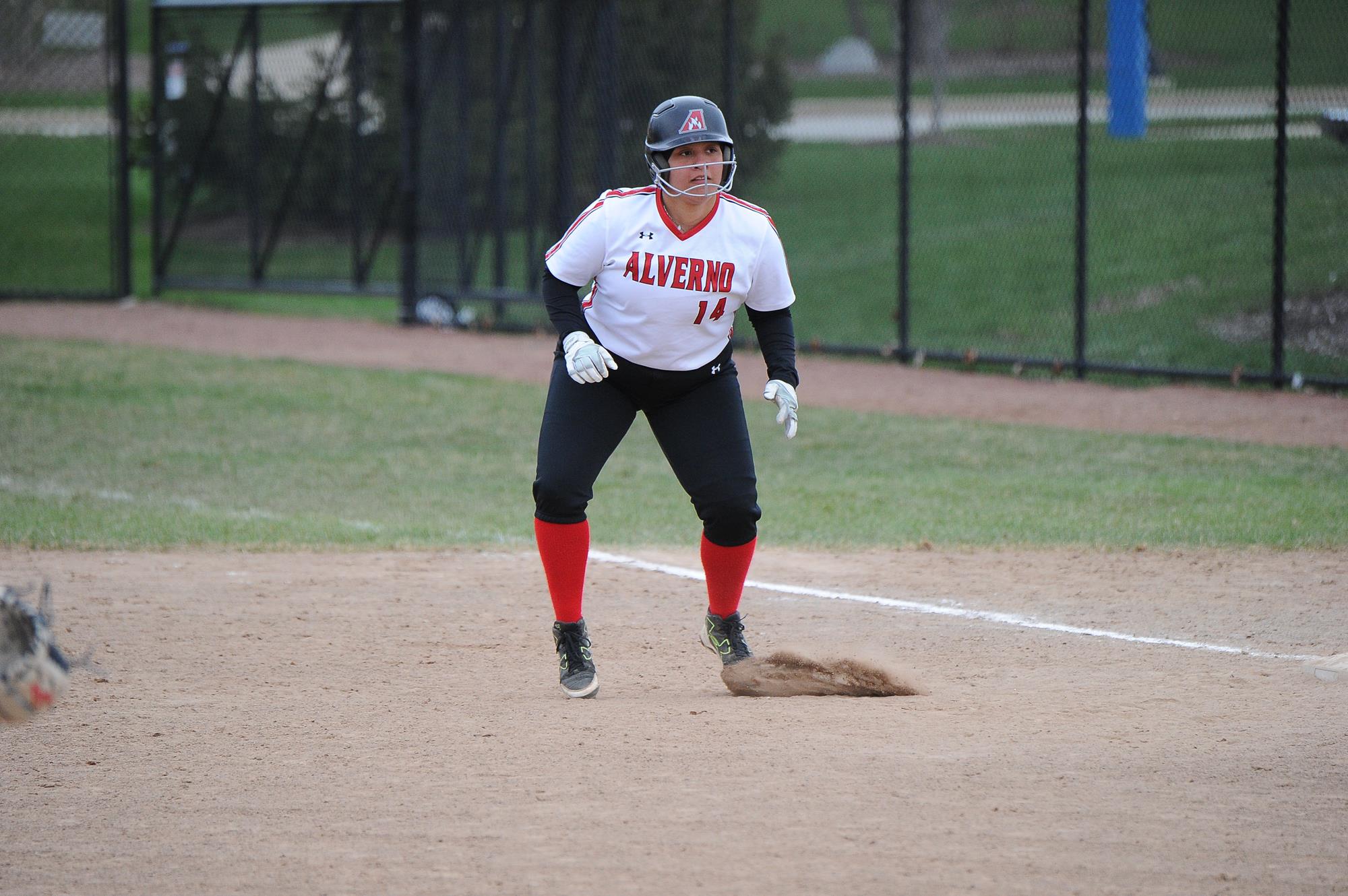 Ziri Hernandez-Bustos - 2023 - Softball - Alverno College