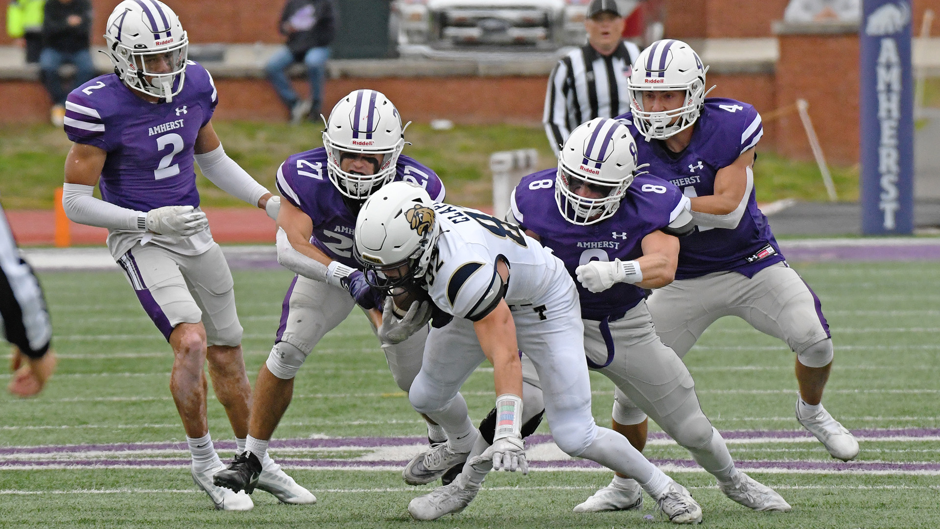 Bantams bear down for 20-3 win over Mammoths - Amherst College