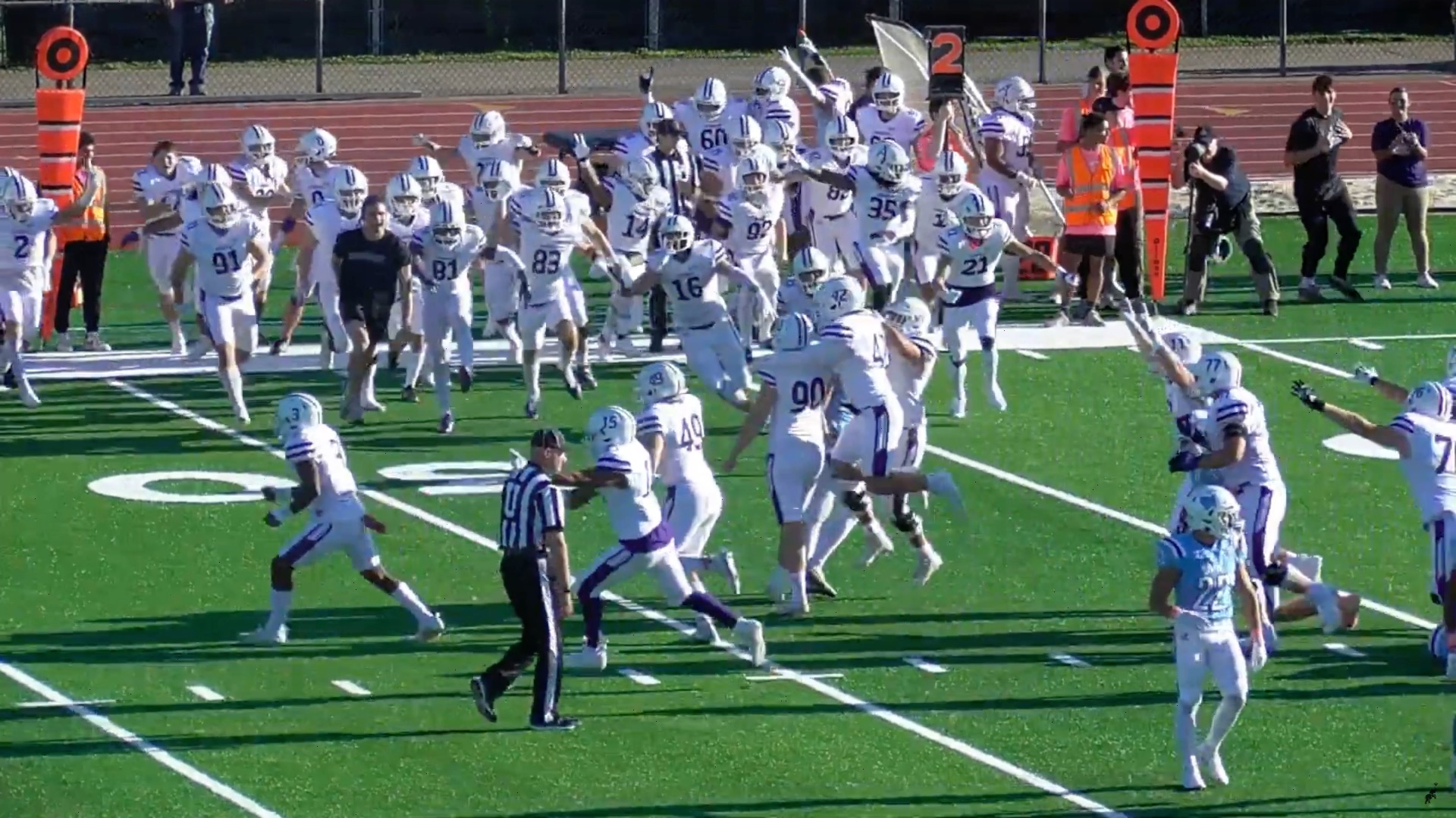 Conor Kennelly boots Mammoths to 1st win as time expires, 20-17 ...