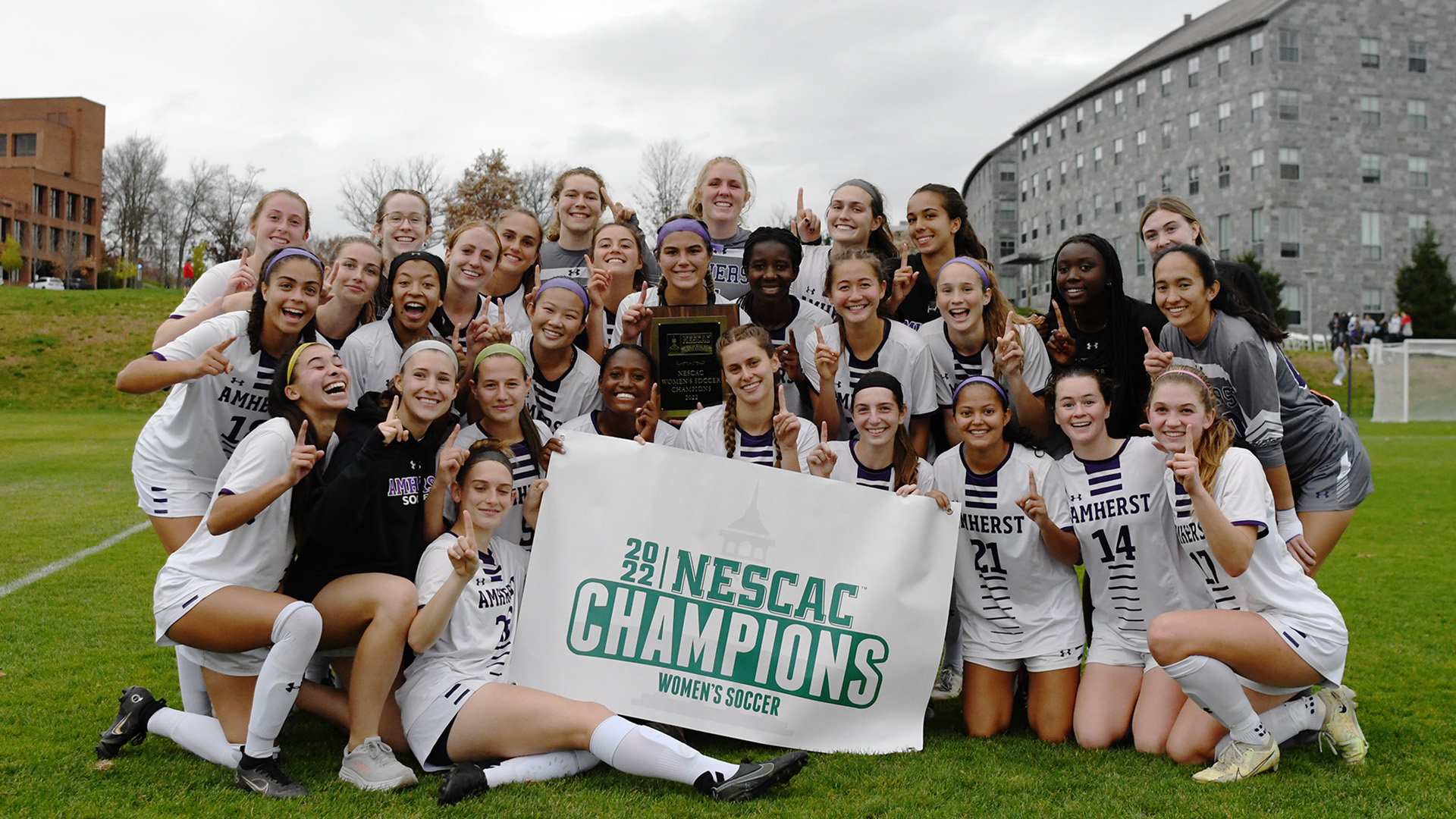 #8 Mammoths blank Cardinals 2-0 for NESCAC Championship - Amherst College