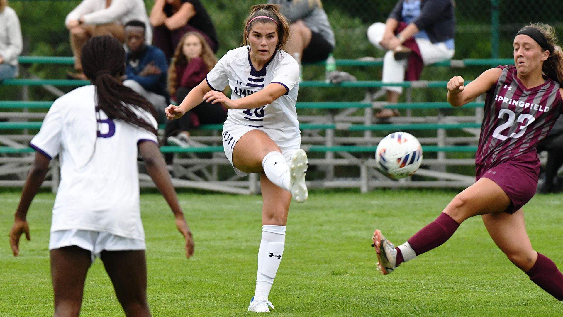 #11 Amherst defeats Bates in 5th win of the season - Amherst College