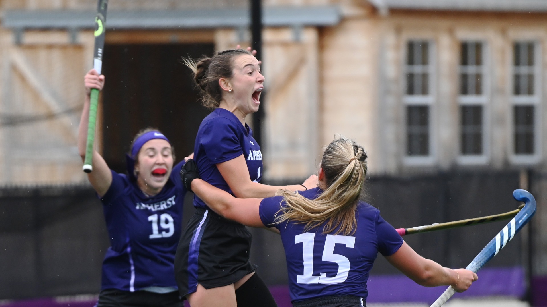 Maynard's hat trick rallies No. 11 Amherst past No. 13 Bates, 4-1 ...