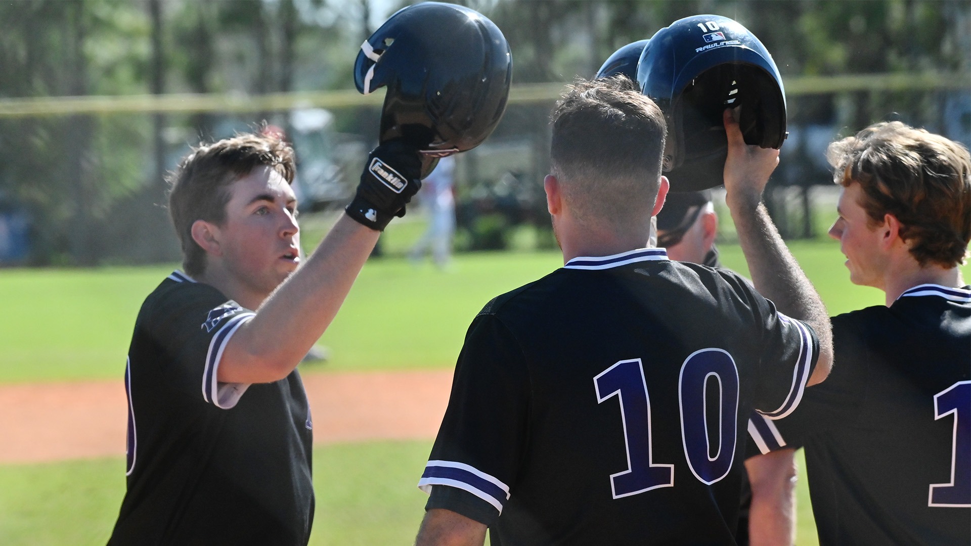 Opportunistic Mammoths Sail to Sweep of St. Lawrence - Amherst College