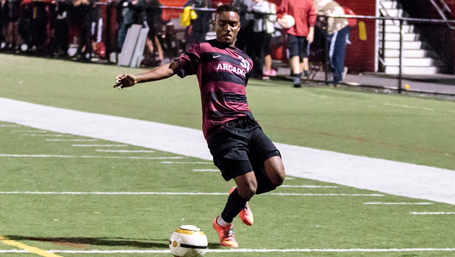 Zach Pina - Men's Soccer - Arcadia University Athletics