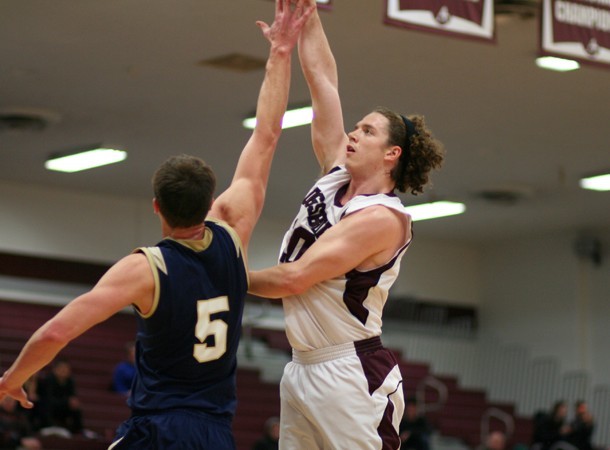 Noah Veach - Men's Basketball - Augsburg University Athletics