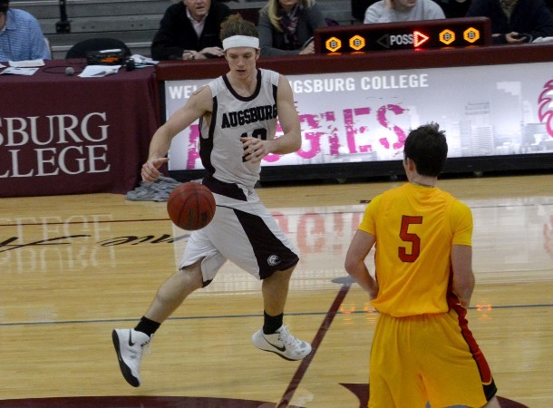 Noah Veach - Men's Basketball - Augsburg University Athletics
