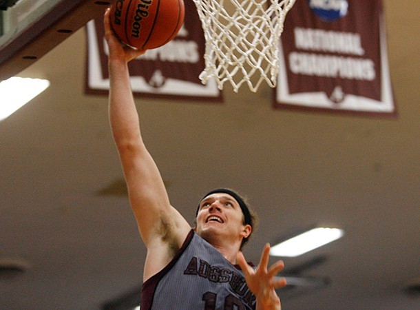 Noah Veach - Men's Basketball - Augsburg University Athletics