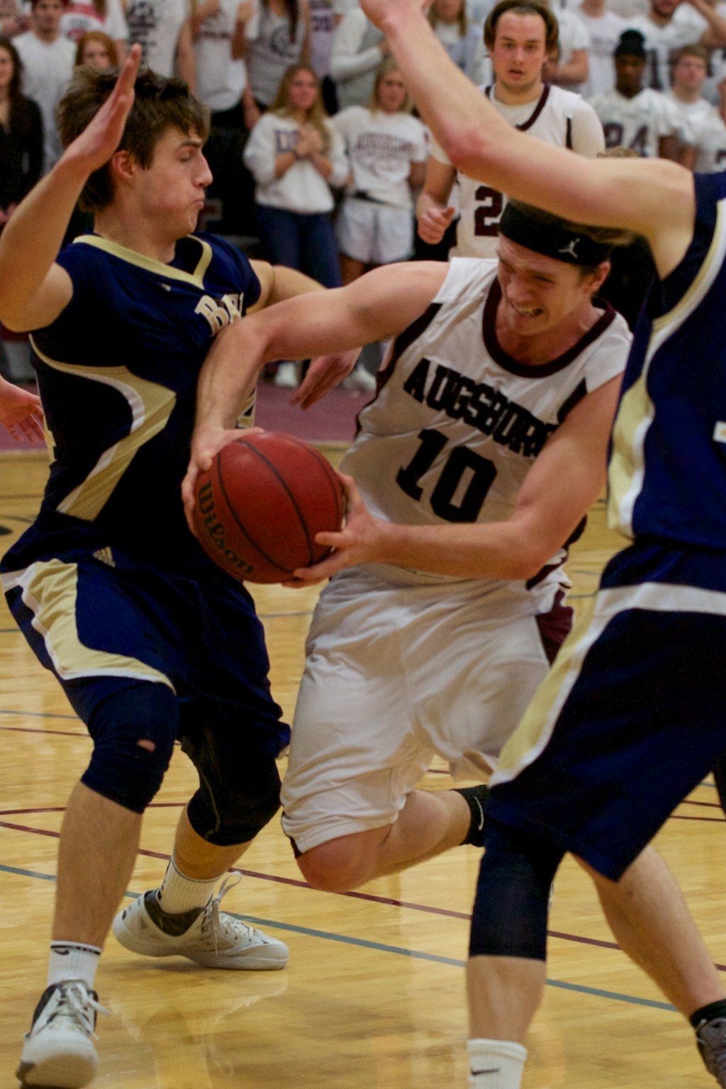Noah Veach - Men's Basketball - Augsburg University Athletics