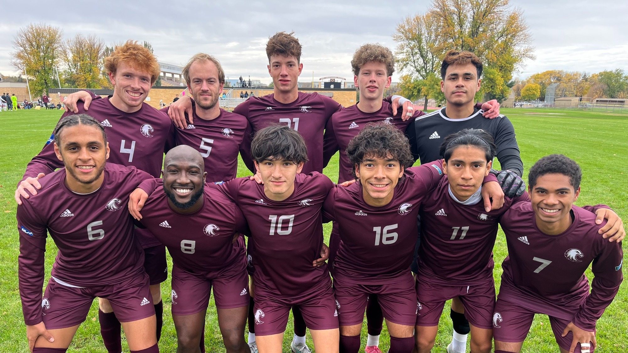 Munzing's hat trick powers Auggie victory - Augsburg University Athletics