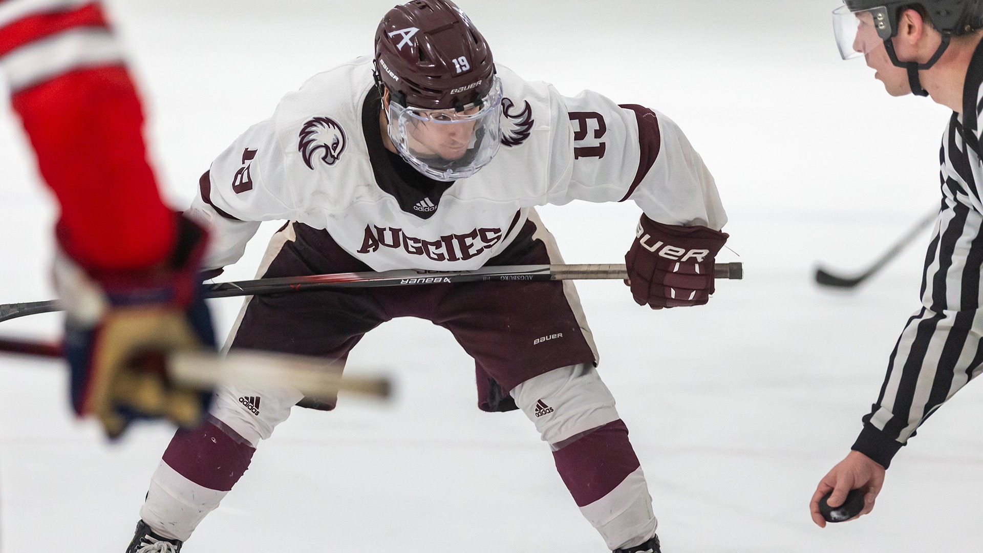 Catalano scores twice, Auggies top Oles 4-2 - Augsburg University Athletics