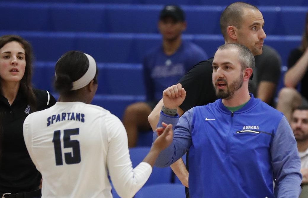 Lindsey Simpson - Women's Volleyball - Aurora University Athletics