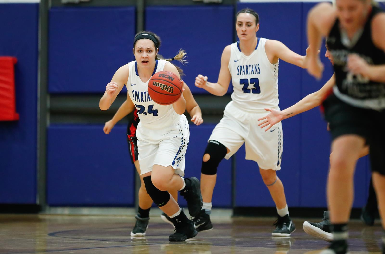 Bailey Kramer - Women's Basketball - Aurora University Athletics
