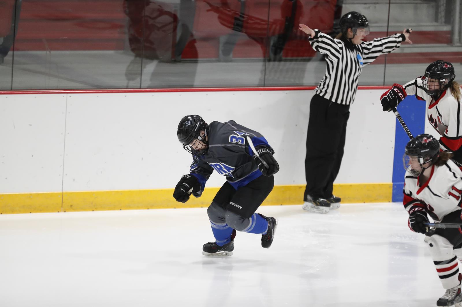 Lexie Martinez - Women's Hockey (NCAA) - Aurora University Athletics