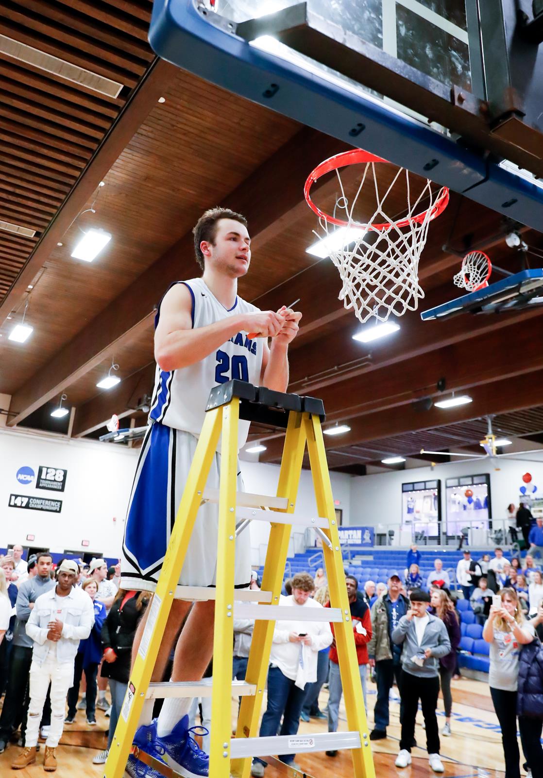 Tyler Carlson - Men's Basketball - Aurora University Athletics