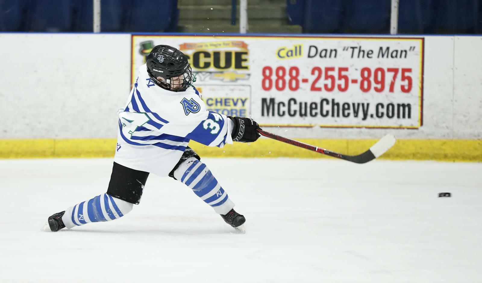 Lexie Martinez - Women's Hockey (NCAA) - Aurora University Athletics