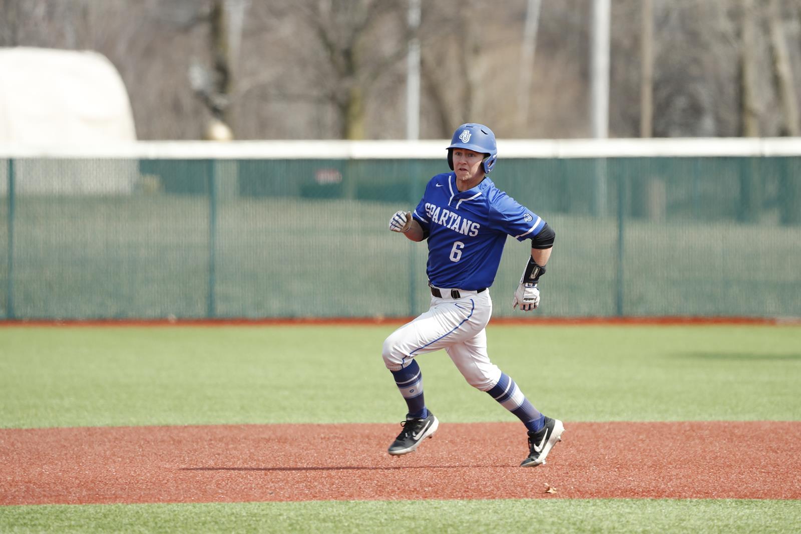 Spartans celebrate national ranking with blowout win over Griffins ...