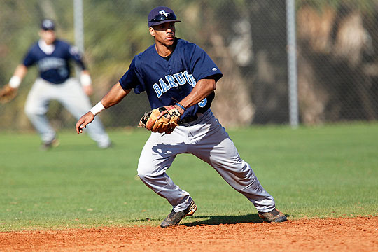 Harold Fernandez - 2012 - Baseball - Baruch College Athletics
