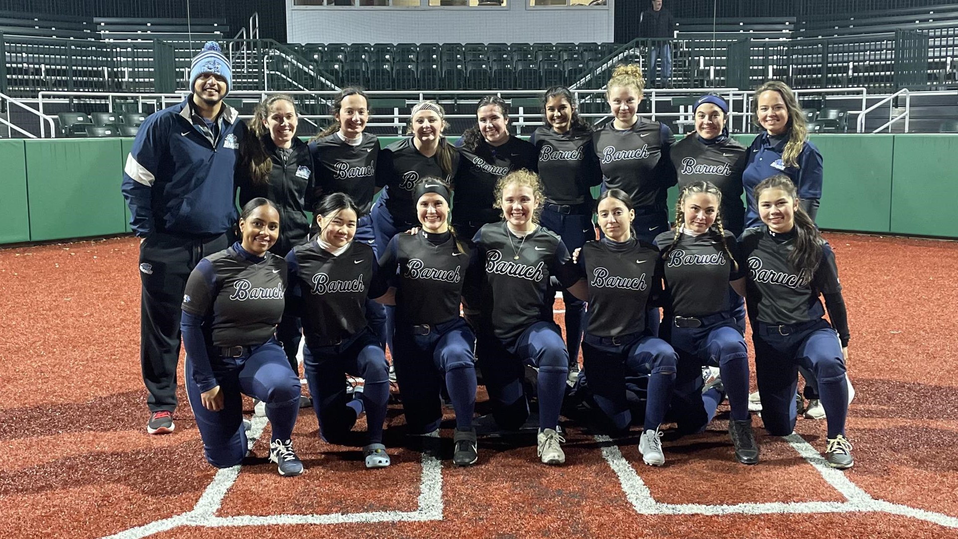 Bearcats Sweep Old Westbury, Score 26 Total Runs - Baruch College Athletics