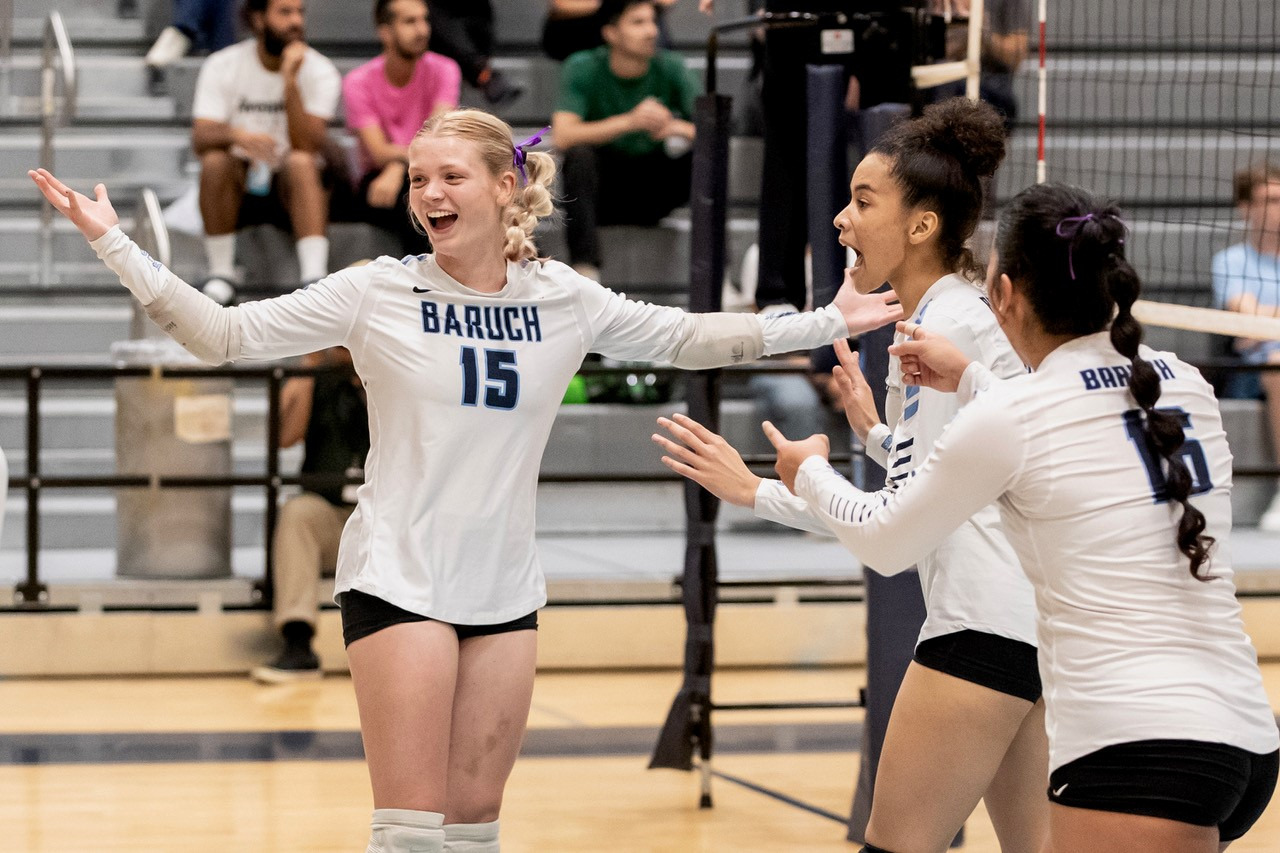 Women's Volleyball Wins Home Opener, Defeat Purchase - Baruch College ...