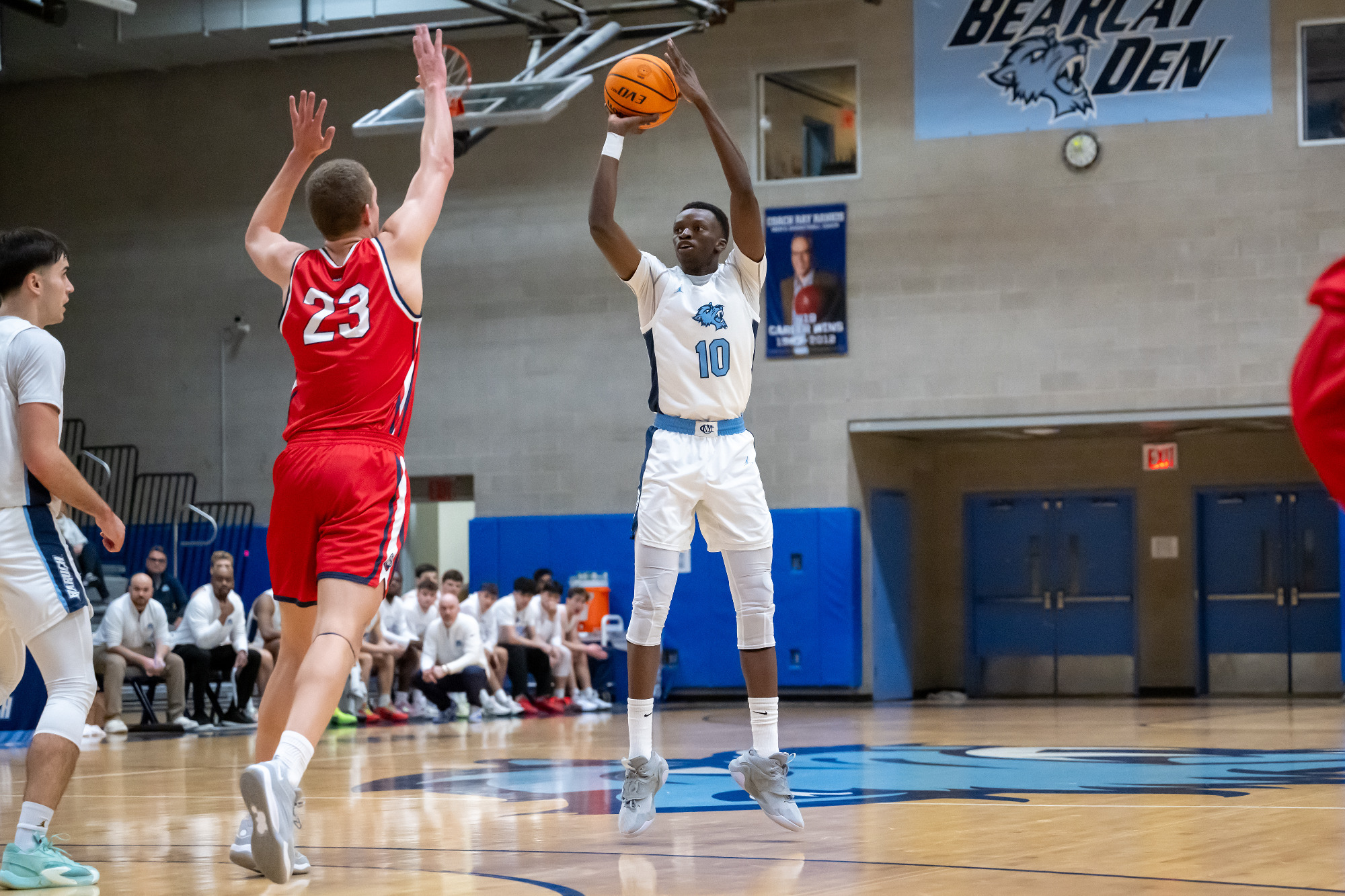 Men's Basketball Victorious, Defeat York (86-62) - Baruch College Athletics