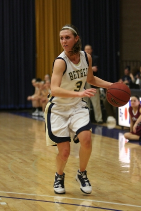 Kelly Swenson - Women's Basketball - Bethel University Athletics