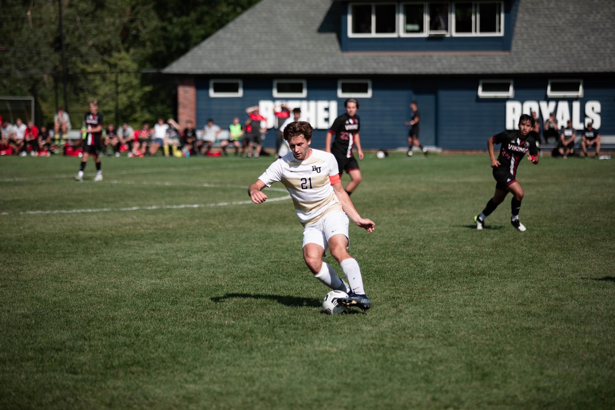 Isaac Howell - Men's Soccer - Bethel University Athletics
