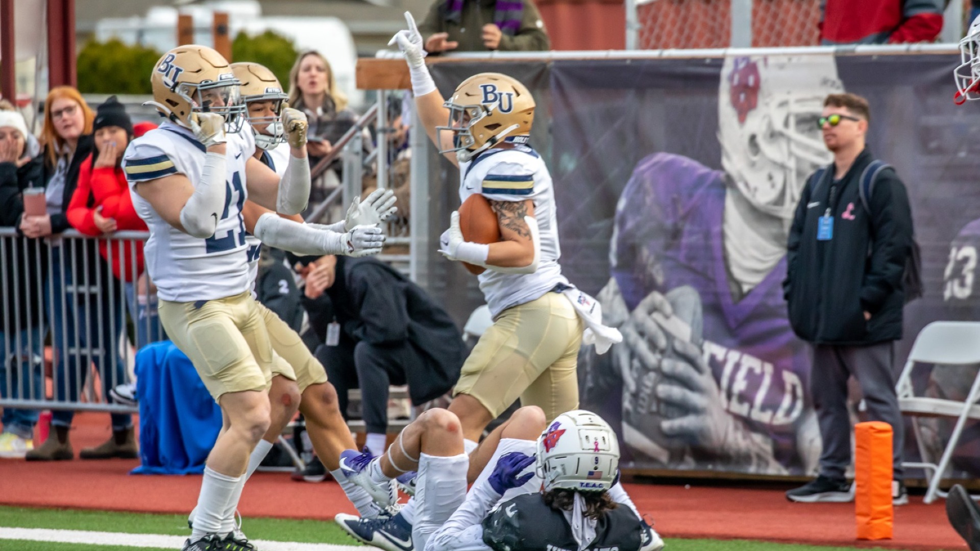 Big Defensive Plays Sends No. 13 Bethel in Quarterfinals, Defeat No. 5 ...