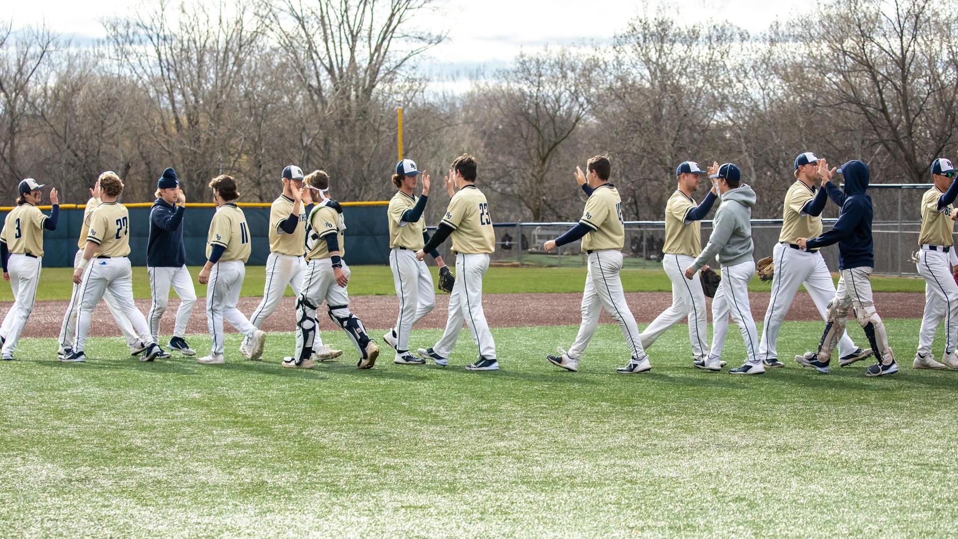 Baseball Inches Closer to MIAC Regular Season Title with Split at St ...