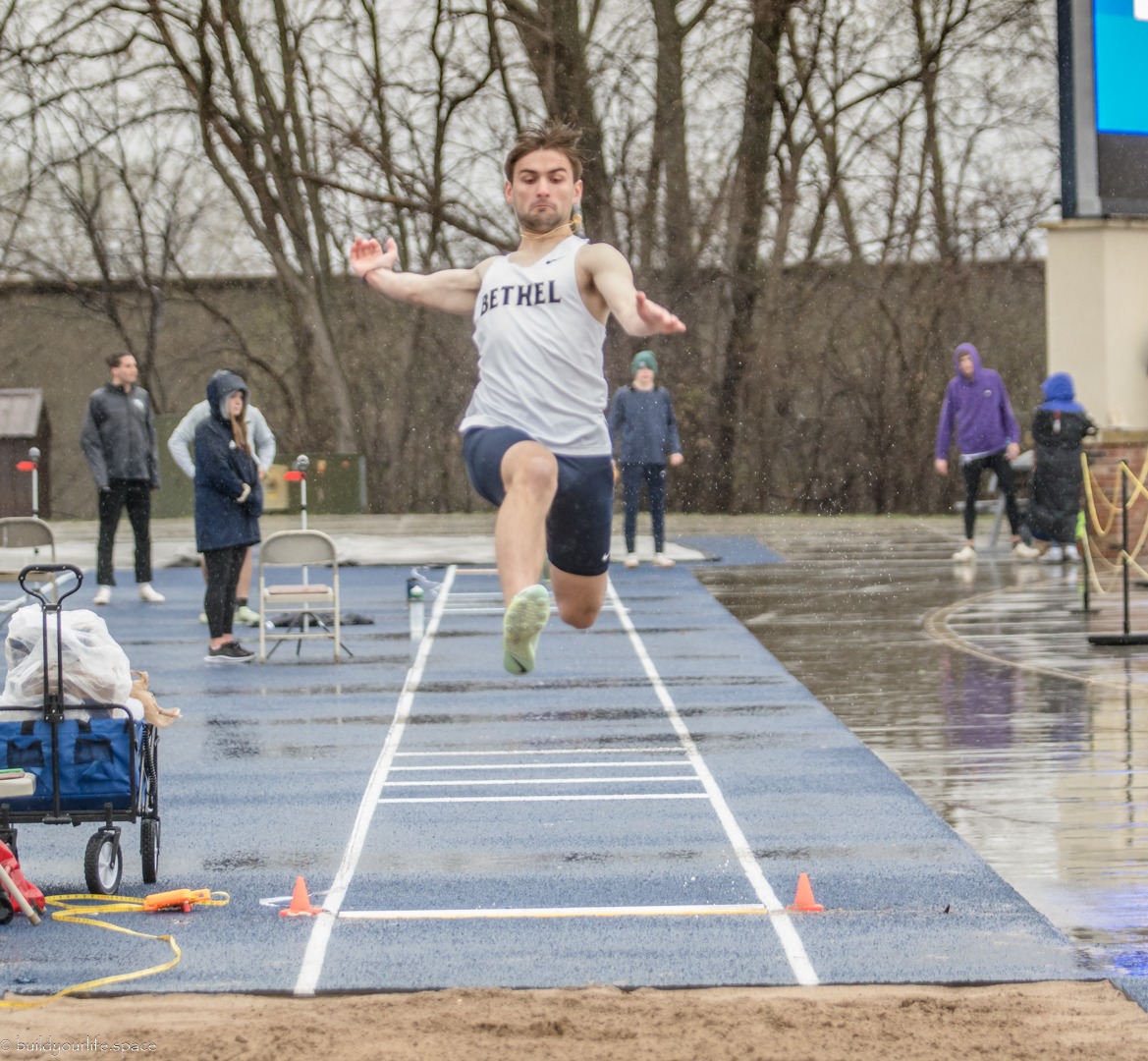 Simon Swenson - Men's Track and Field - Bethel University Athletics