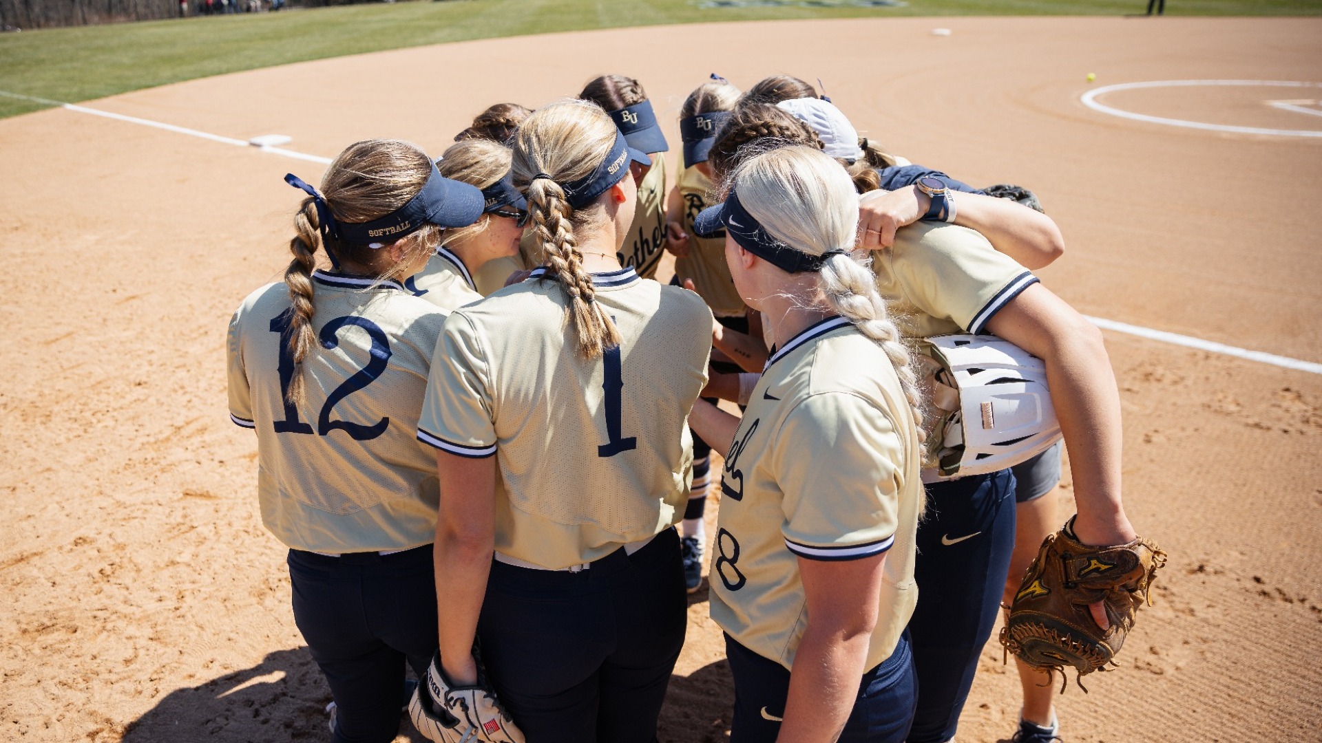 Saint Mary’s Snaps No. 10 Royals MIAC Winning Streak - Bethel ...