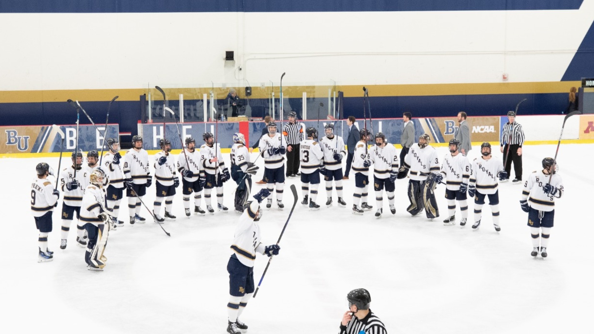 Men’s Hockey Hosts St. Oaf in MIAC Semifinals on Saturday - Bethel ...