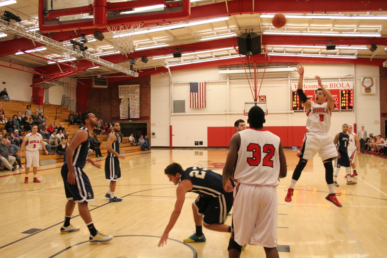 Conroy Lester - Men's Basketball - Biola University Athletics