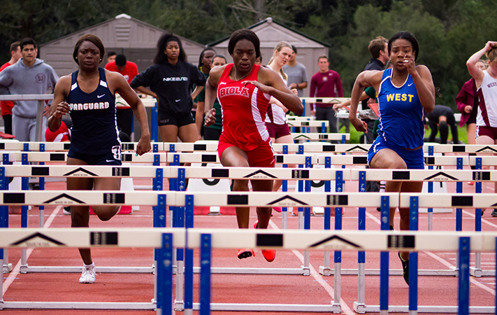 Track Is Back At Oxy Carnival - Biola University Athletics