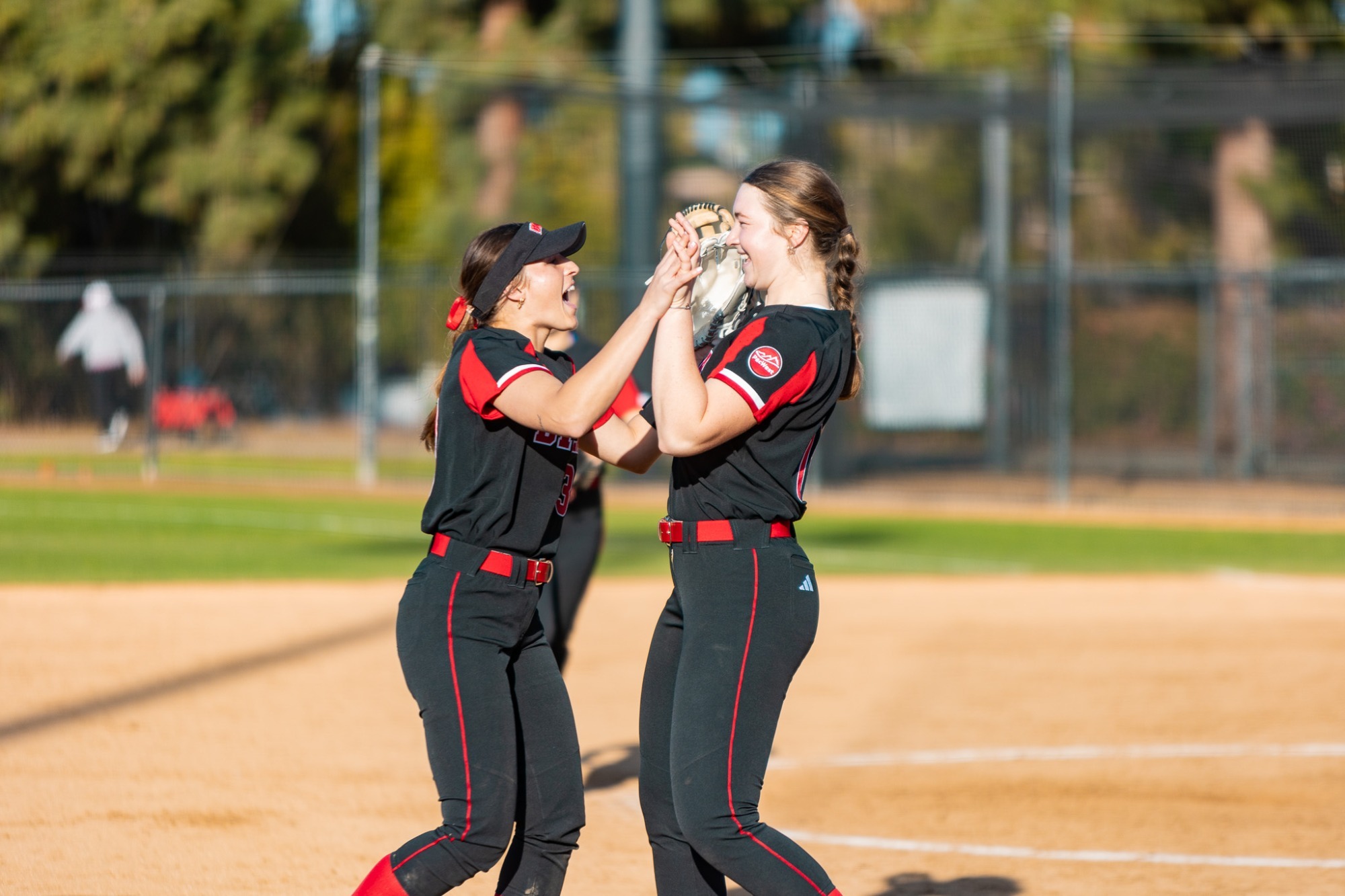 Eagles Split the Day - Biola University Athletics