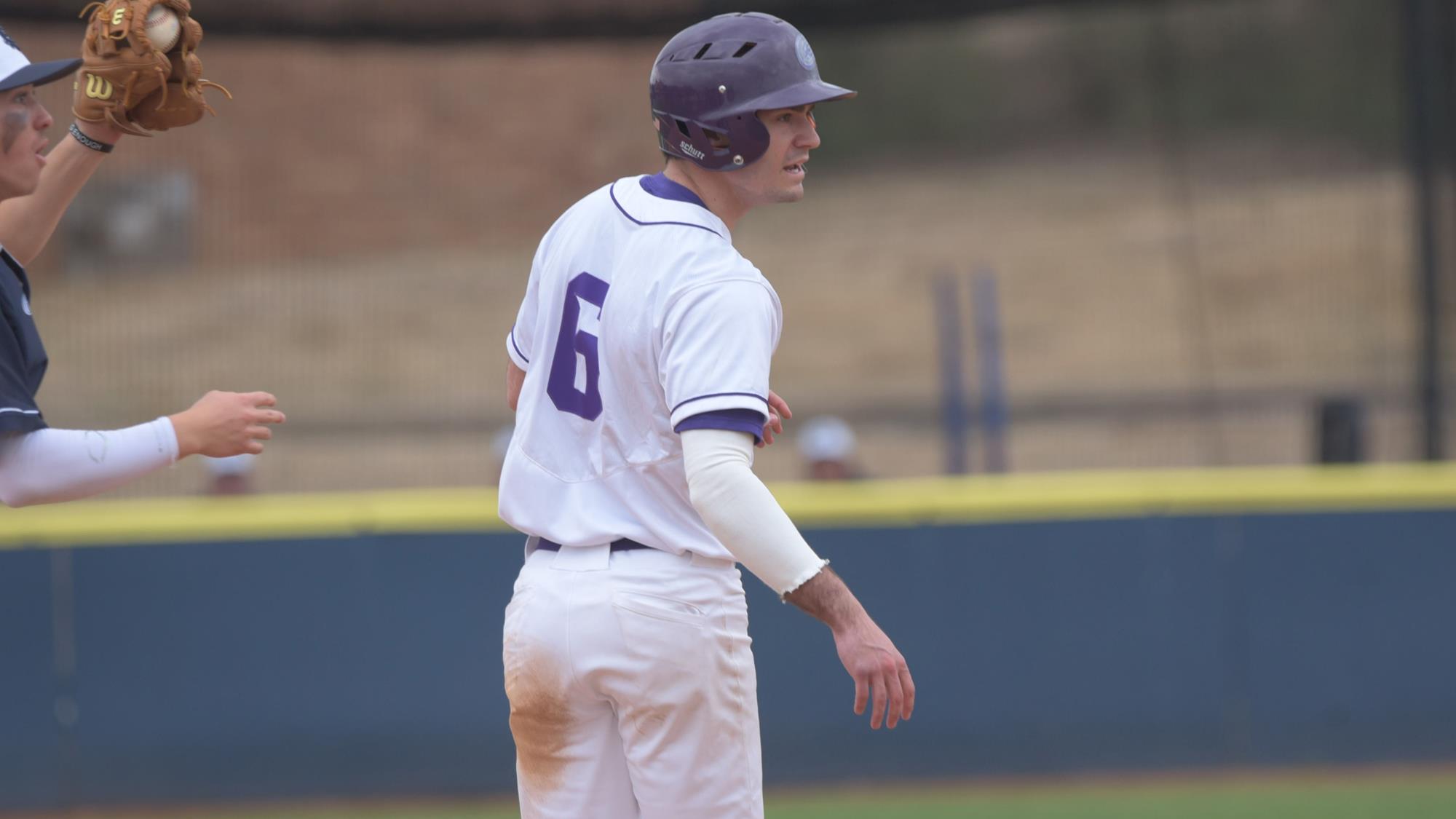 Baseball Upended By Eureka - Capital University
