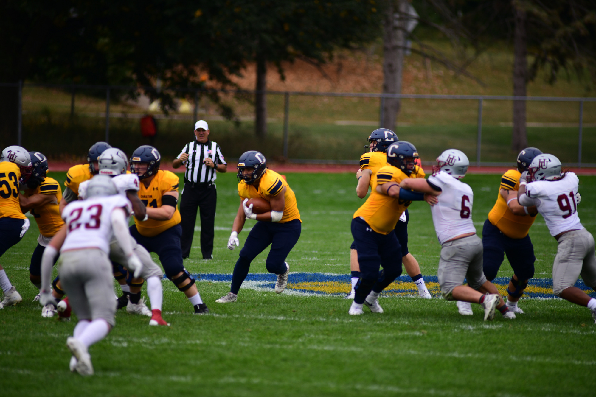 Late touchdown, defensive stop give Knights a 31-27 win over Hamline ...