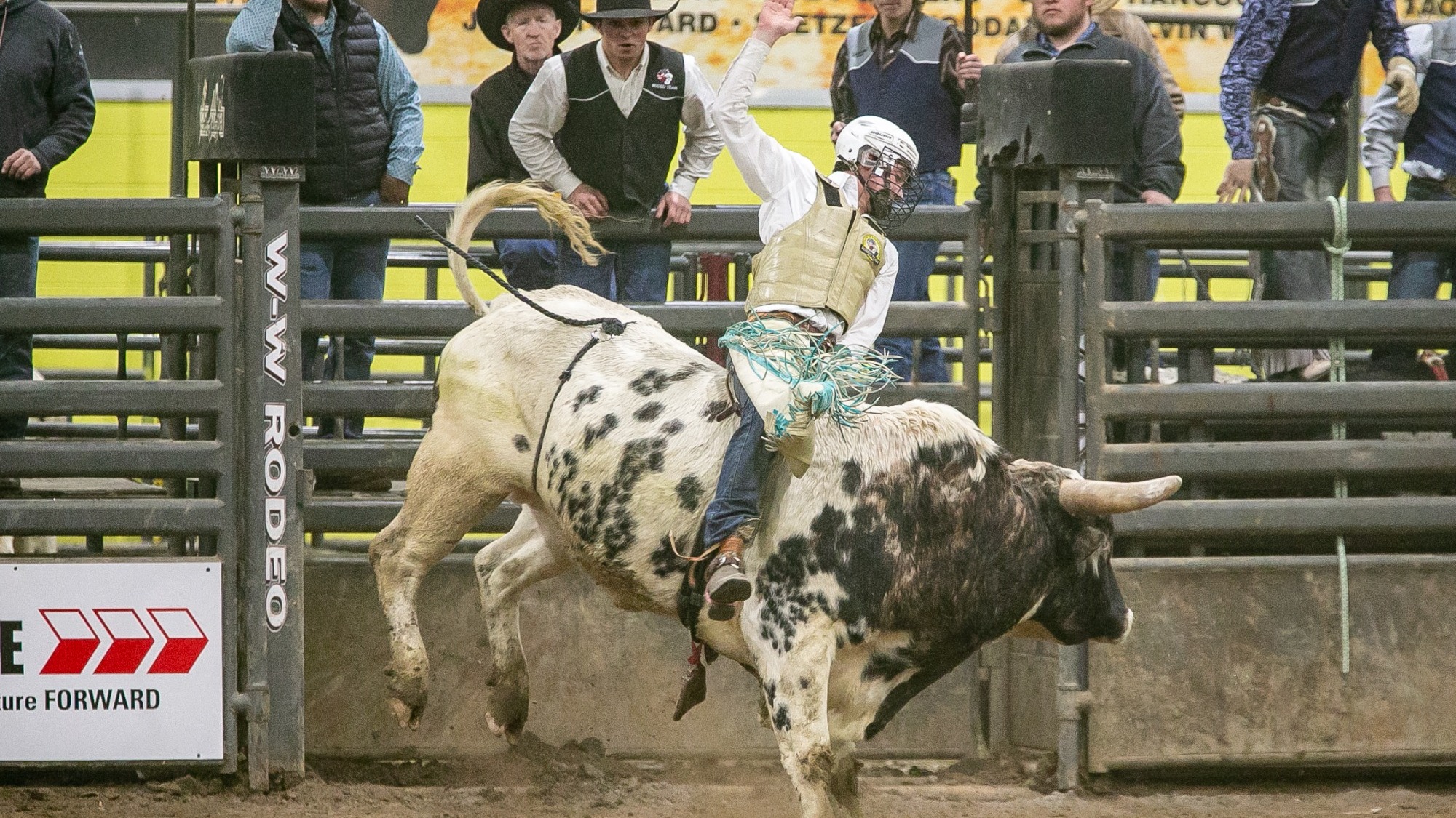 CSI Men's Rodeo wins Rocky Mountain Region; Women take third - College ...
