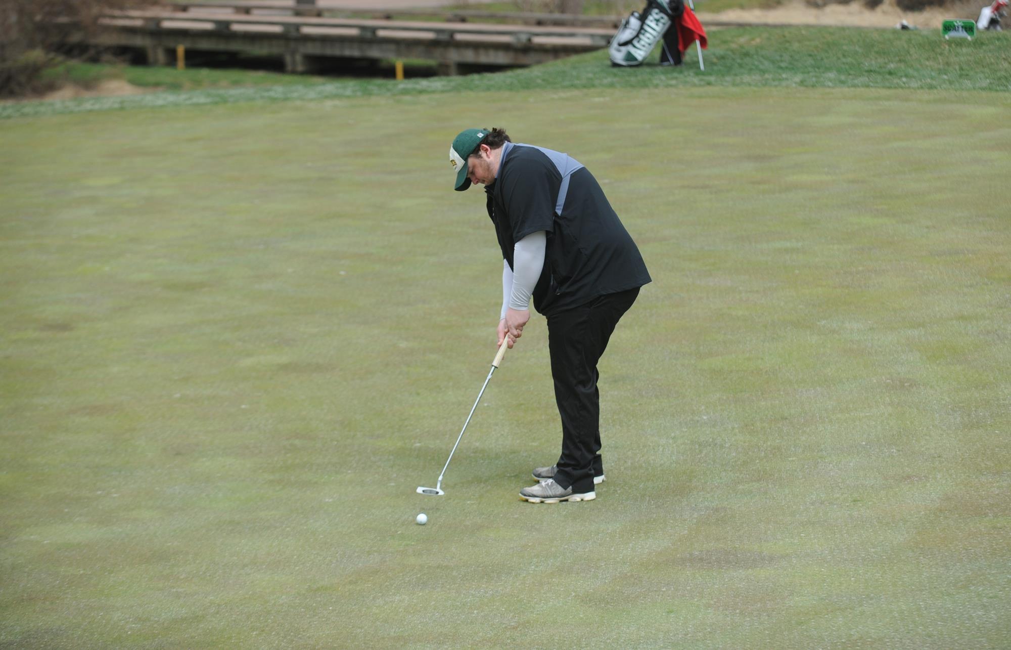 Men's Golf Falls In Head-To-Head Match At DeSales - Delaware Valley ...