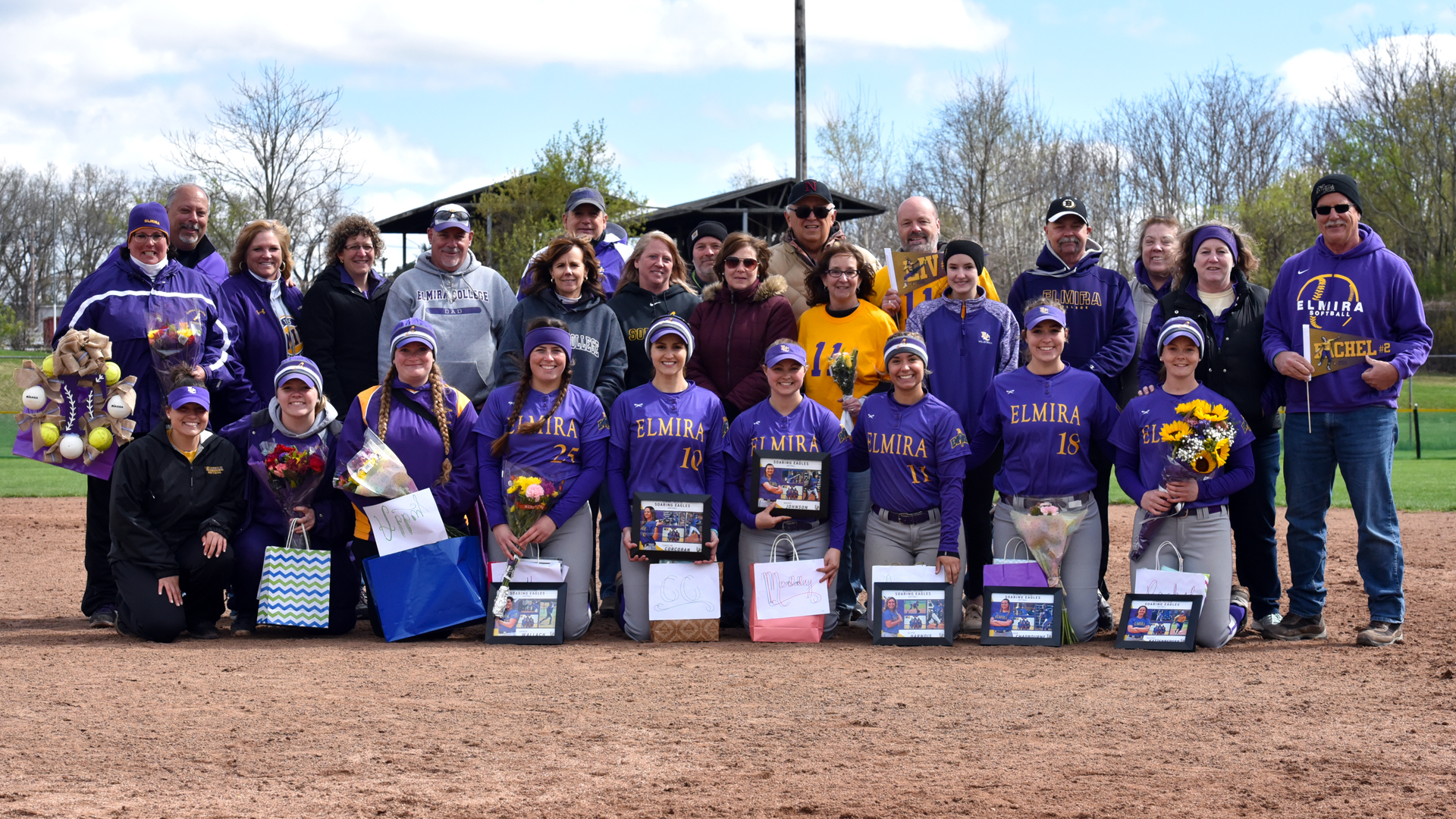 Softball Honors Senior Class and Coach Faunce in 2019 Season Finale ...