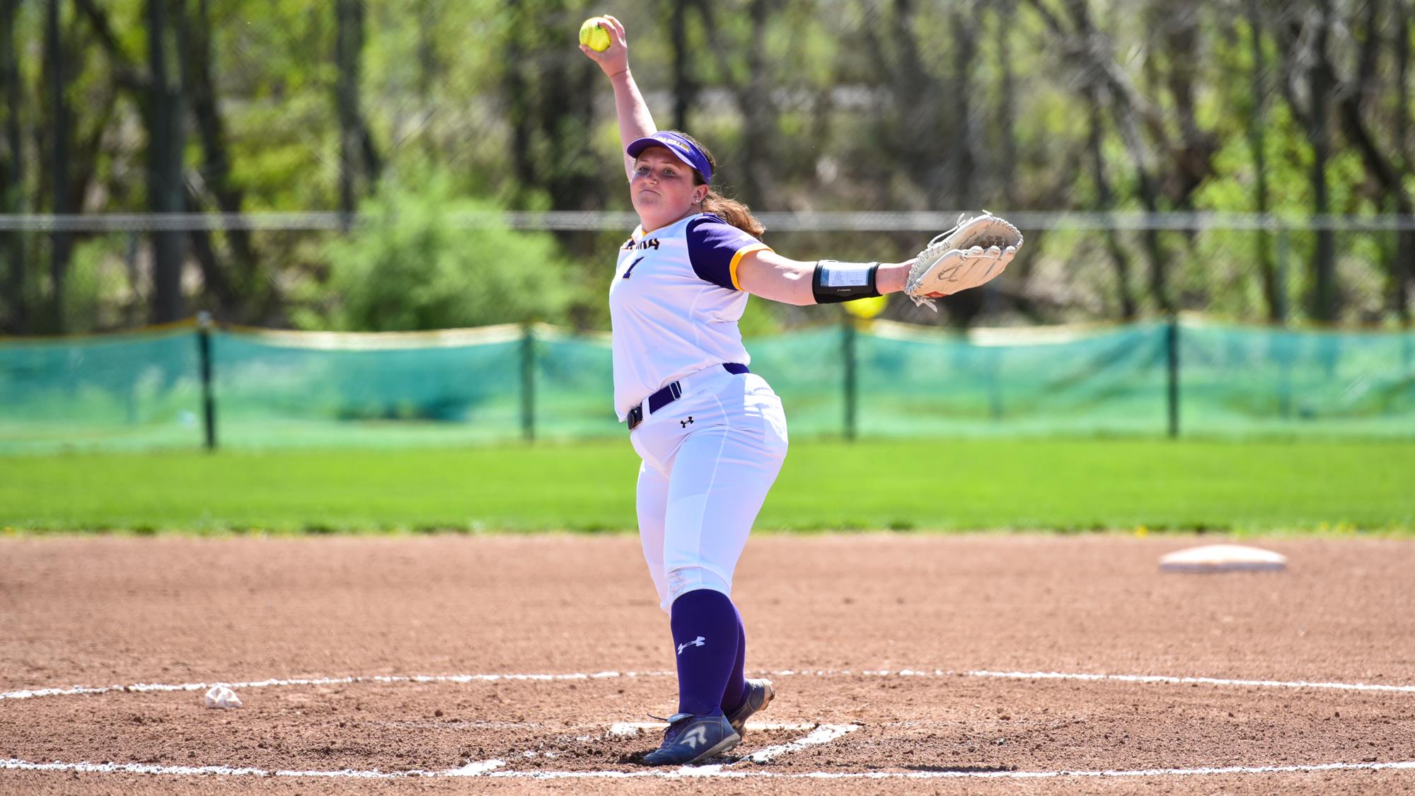 Softball Clinches E8 Postseason Spot in Sunday Split with Utica ...
