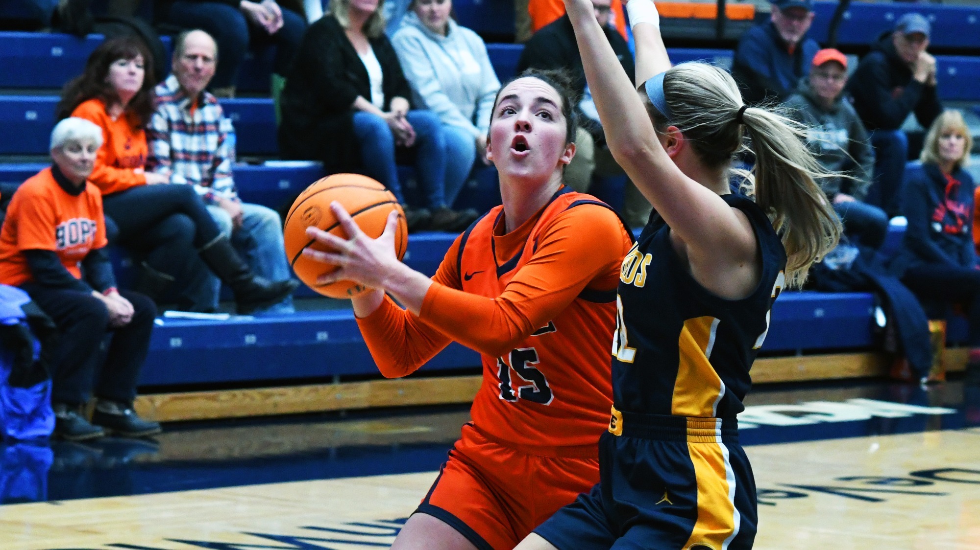 Top-Ranked Women's Basketball Outlasts 13th-Ranked Wisconsin-Eau Claire ...
