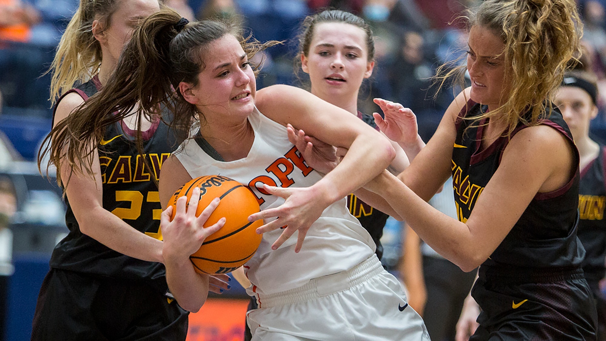 Women's Basketball Preview: MIAA Opener at Calvin - Hope College