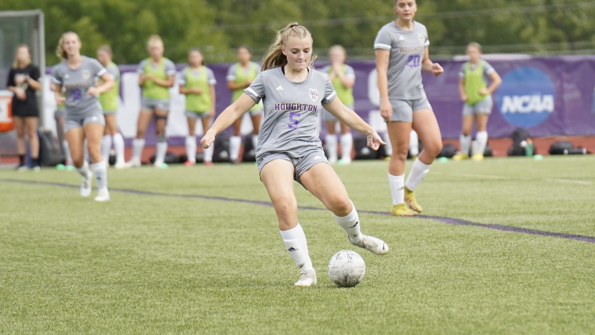 Ella Moskov - Women's Soccer - Houghton University Athletics