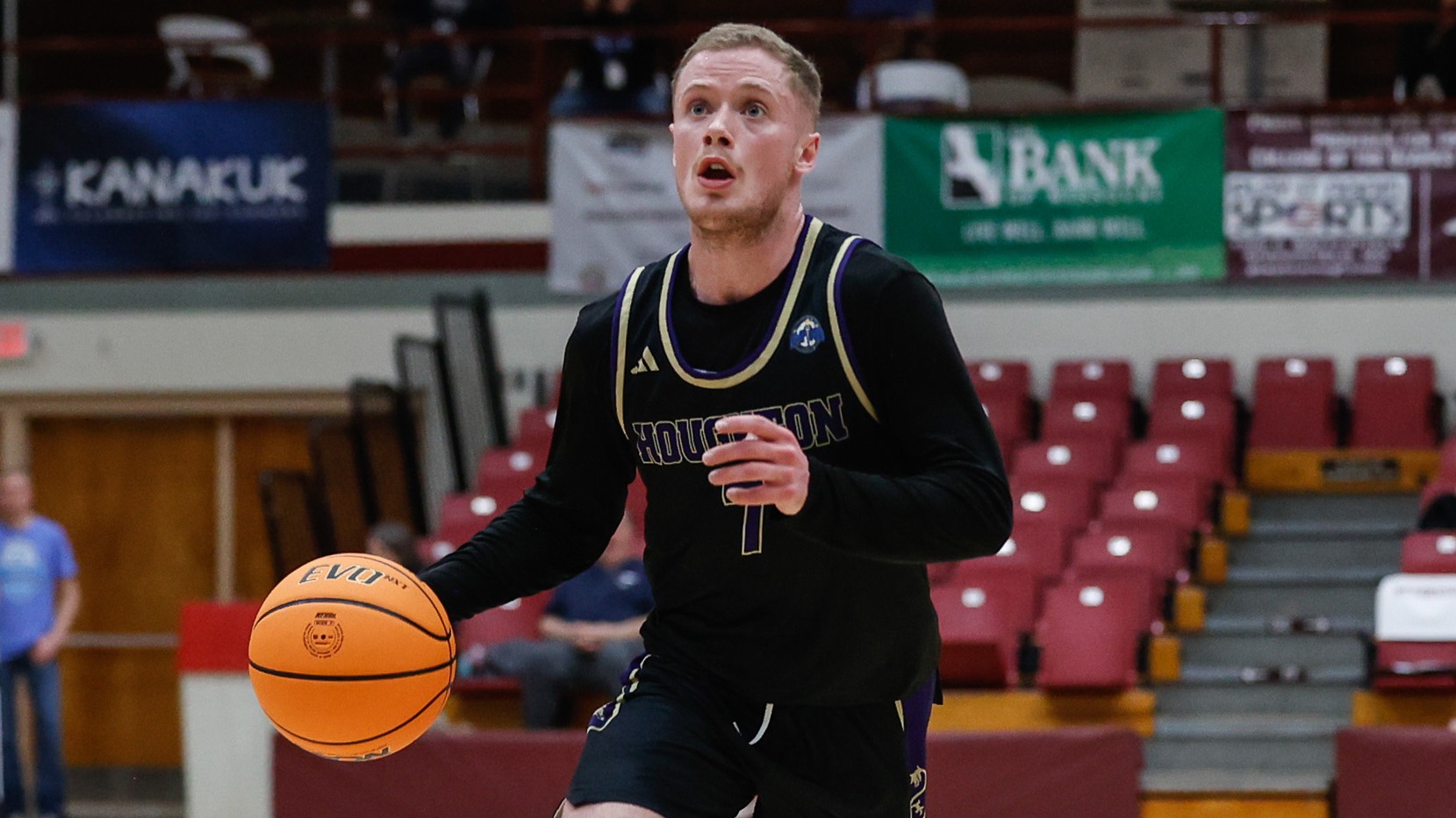 Men's Basketball Earns Spot at NCCAA Nationals - Houghton University ...