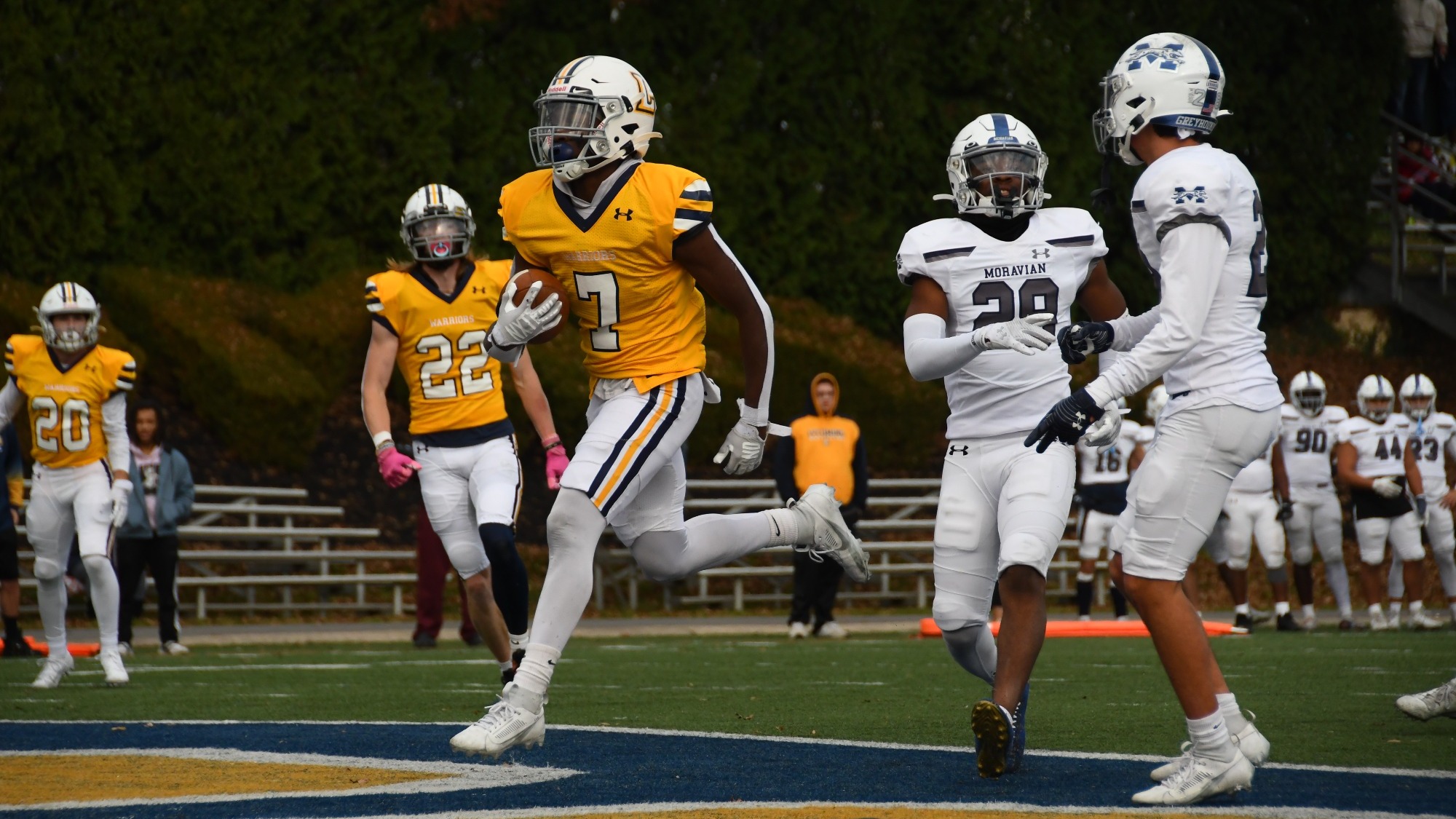 Warriors comeback to clinch postseason berth with 31-20 win over ...