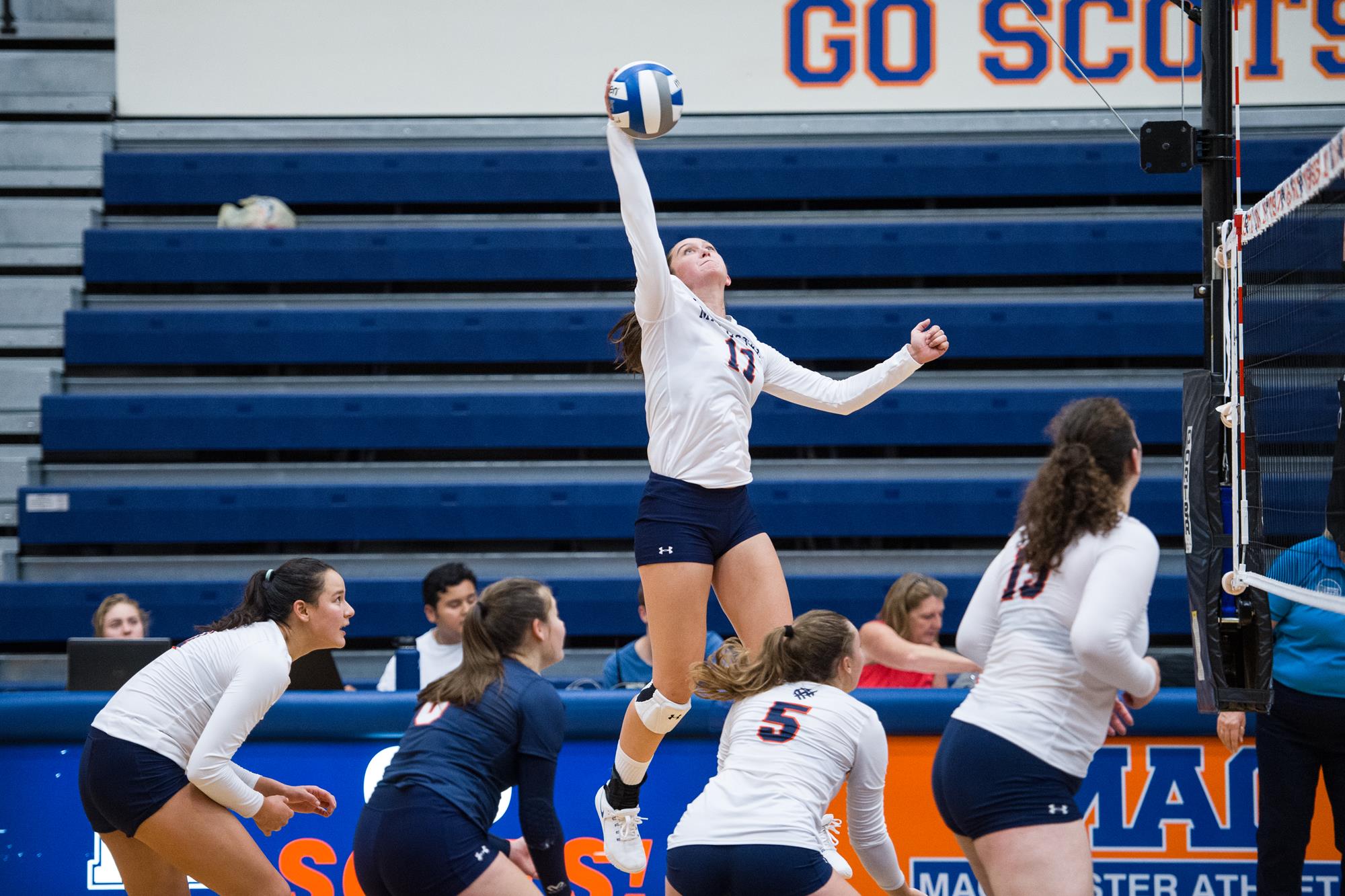 Zoe Lowe - Volleyball - Macalester College Athletics