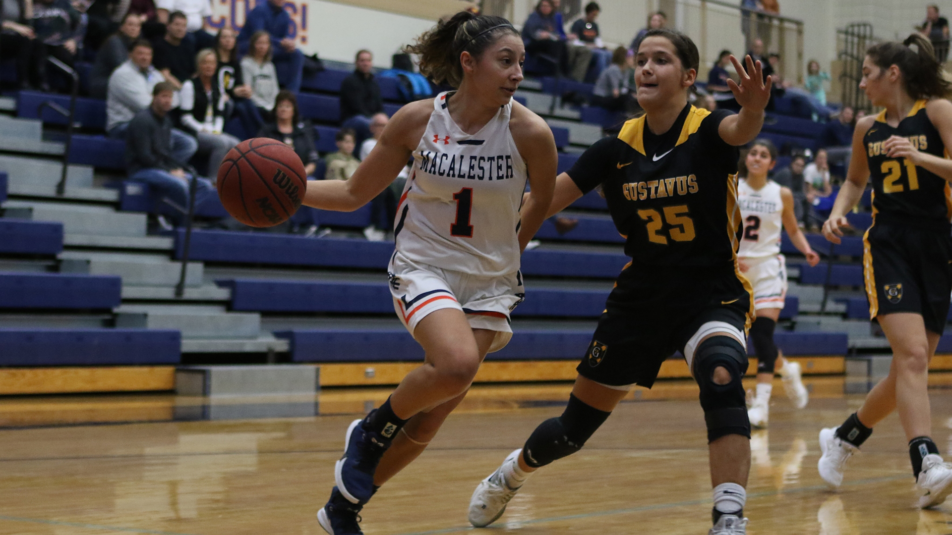 Justine Barraza - Women's Basketball - Macalester College Athletics