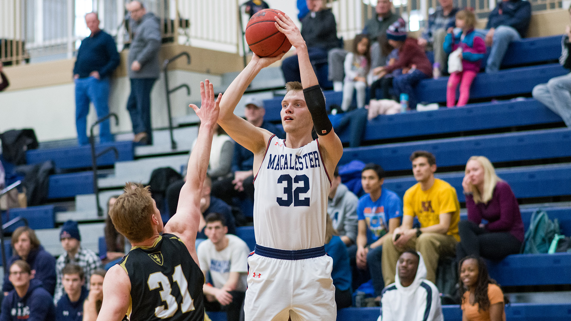 Nathan Davies - Men's Basketball - Macalester College Athletics
