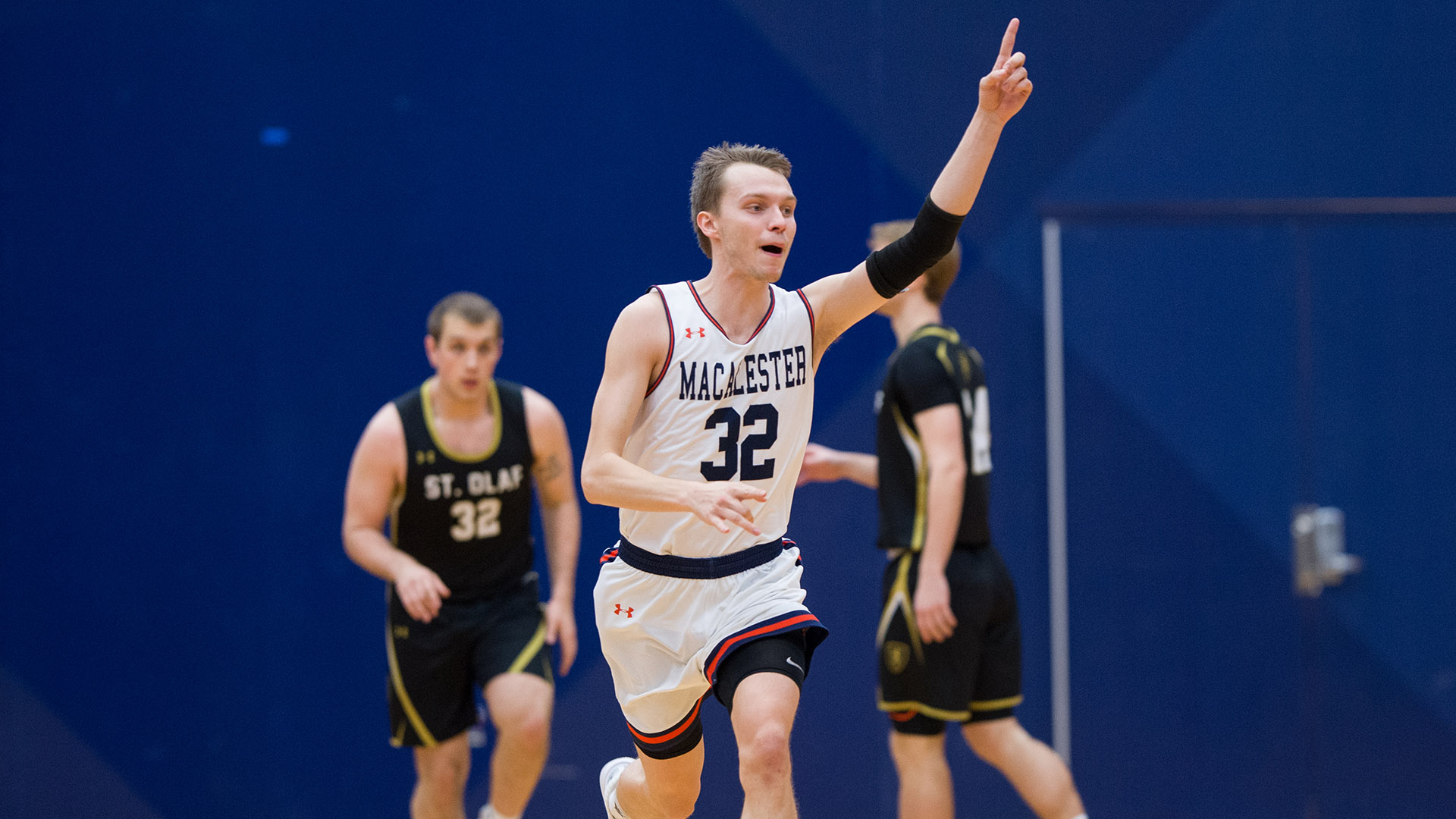 Nathan Davies - Men's Basketball - Macalester College Athletics