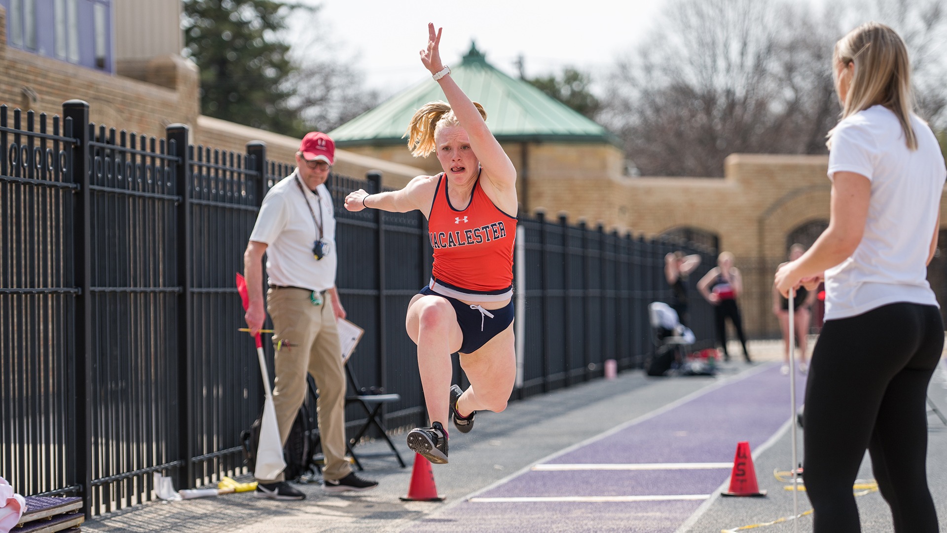 Journey Amundson - Women's Track & Field - Macalester College Athletics